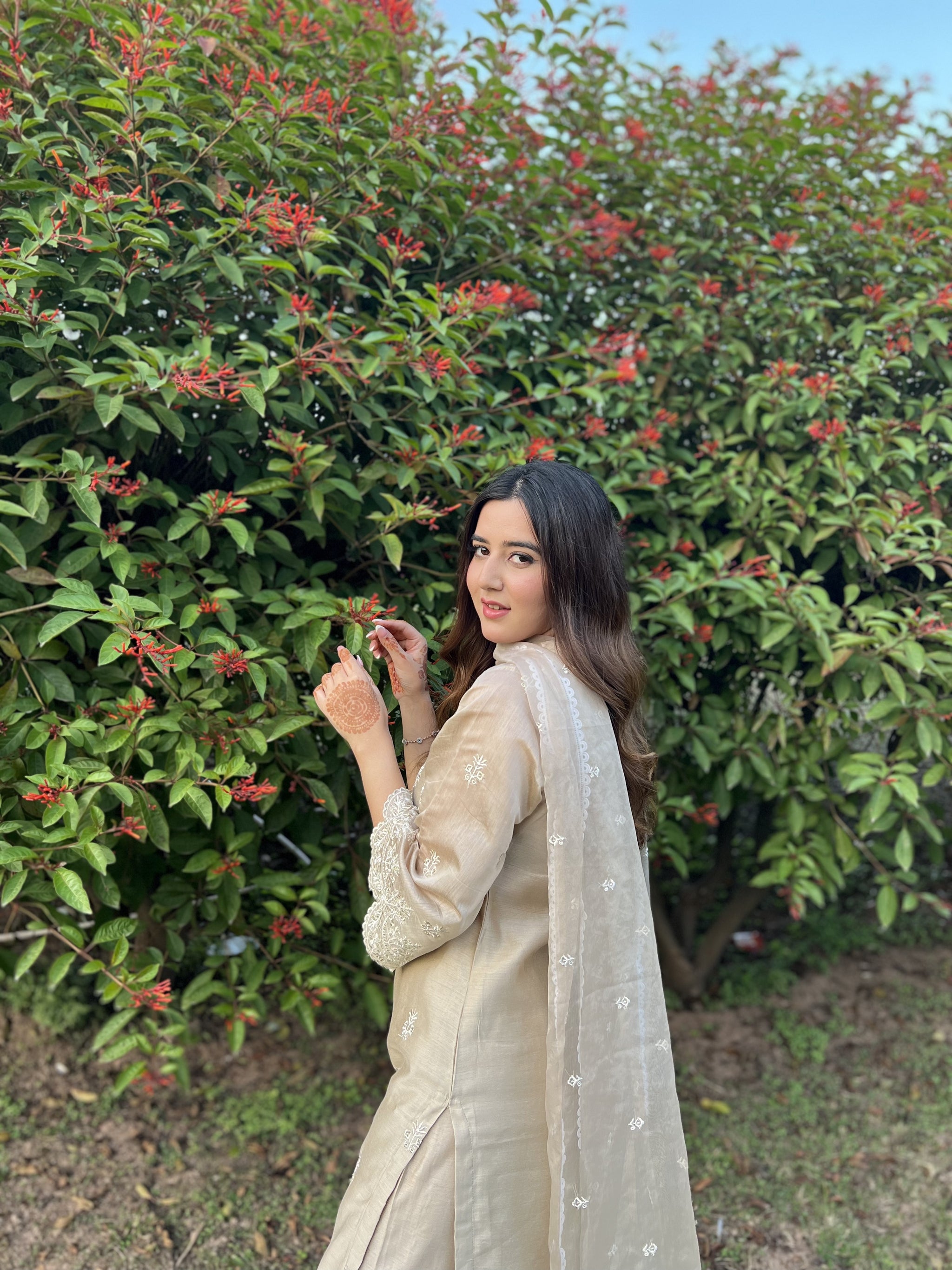 Shivali Katoch in Hazel Beige Chanderi Suit Set – Narayani Vastra